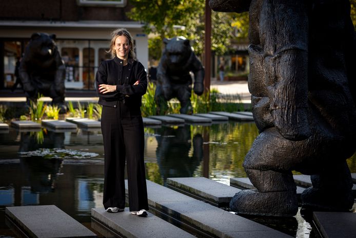 Twentse Rianne ging als stagiaire naar Myanmar en was na half jaar ...