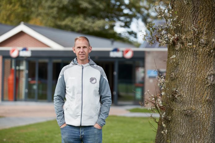 Grollenaar Reinders langer als trainer bij Reünie | Amateurvoetbal ...