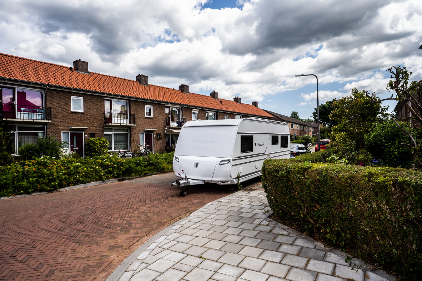 Nog steeds een caravan voor je deur die het uitzicht bederft? Dit zijn ... Nog steeds een caravan voor je deur die het uitzicht bederft? Dit zijn ...