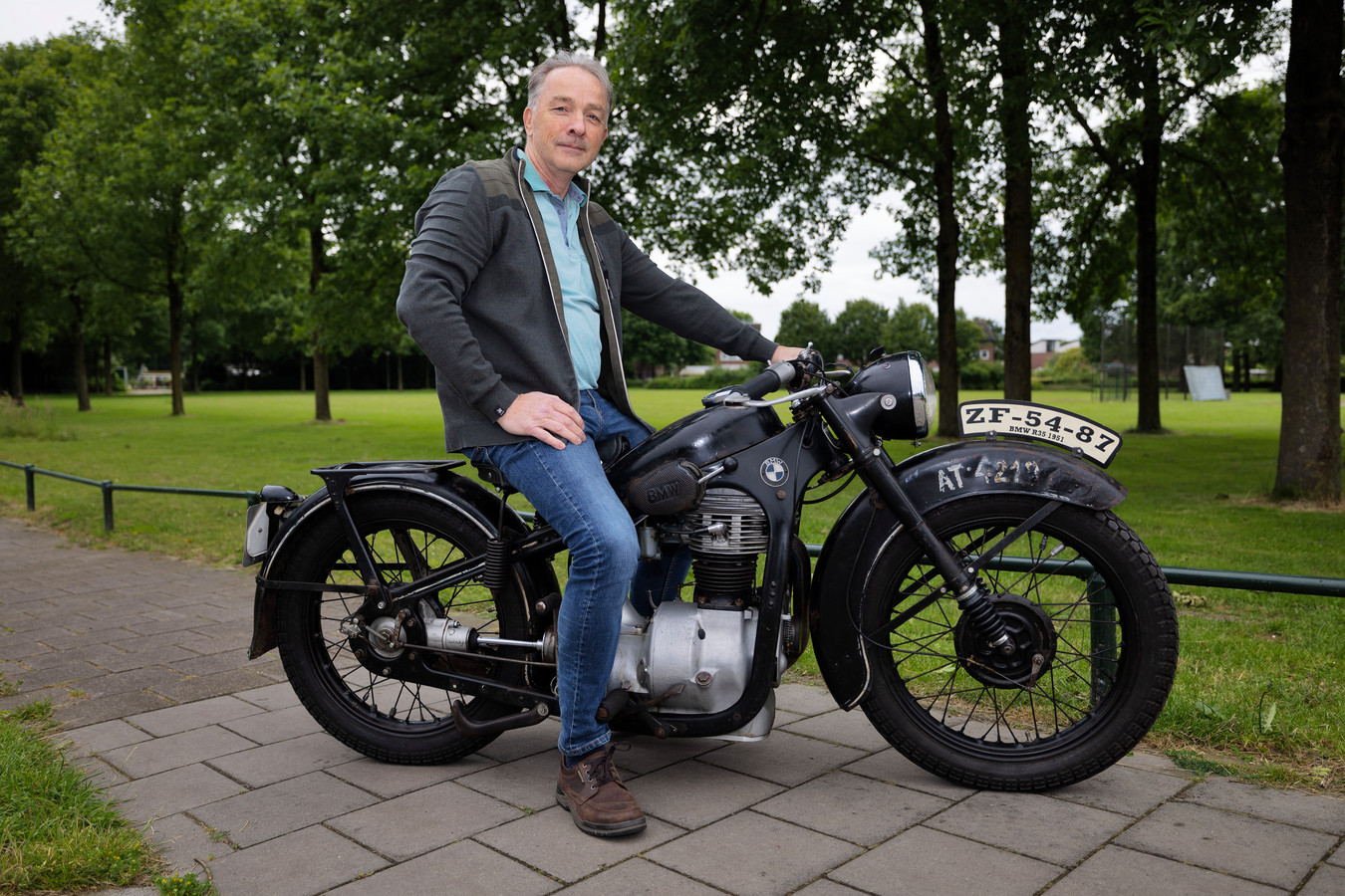 Peter-Jan uit Mierlo koopt na tien jaar zijn ‘oude liefde’ terug | Foto ...