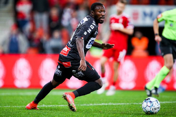 Eric Ocansey (KV Kortrijk) bekampt zaterdagavond zijn ex-ploeg: “Ik ...