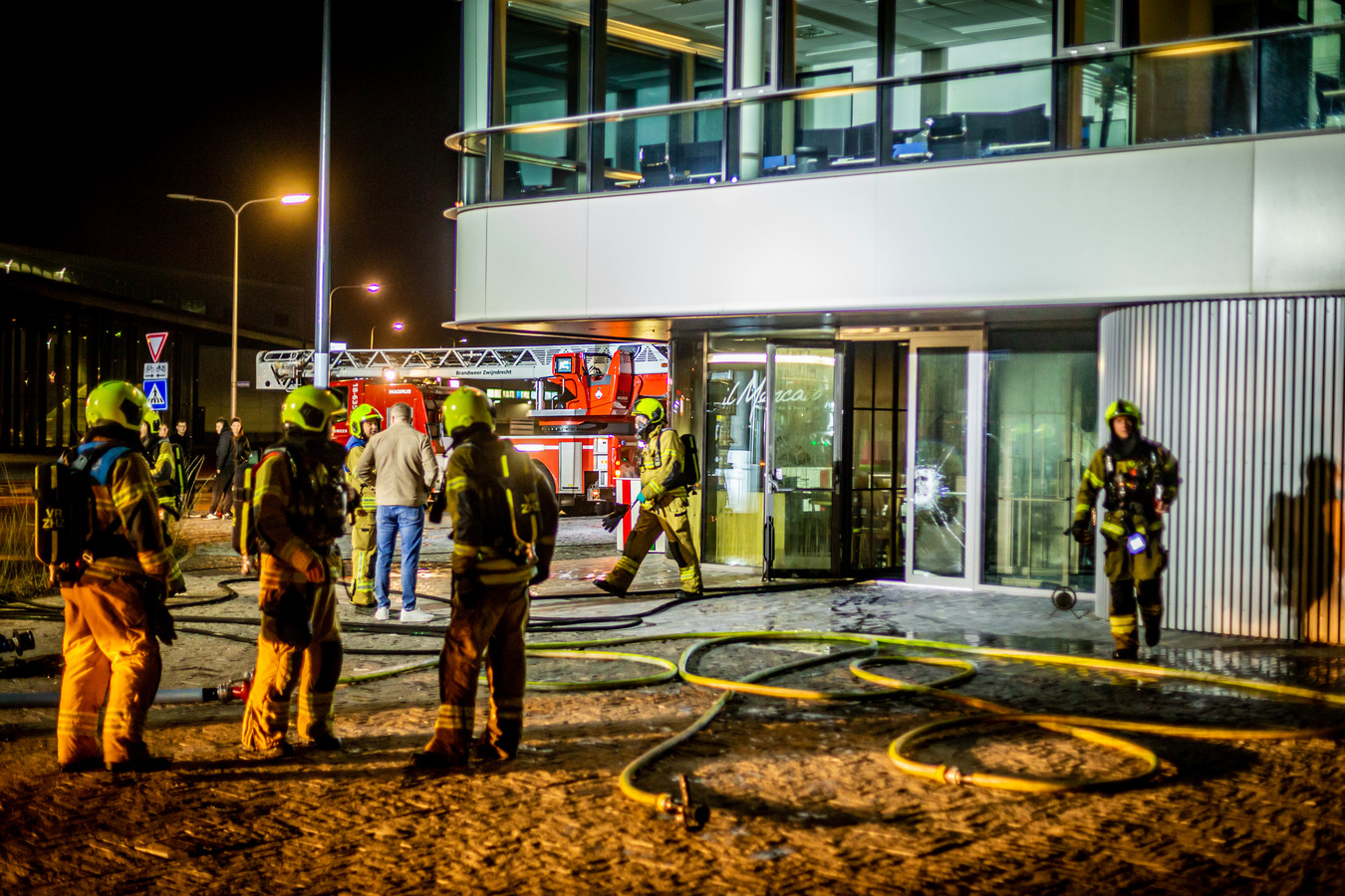 Bjorn van Dijl kan wel janken na grote brand in nieuw restaurant ...