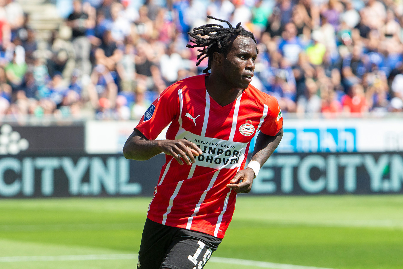 PSV verkoopt Bruma definitief aan Fenerbahce en neemt miljoenenverlies ...