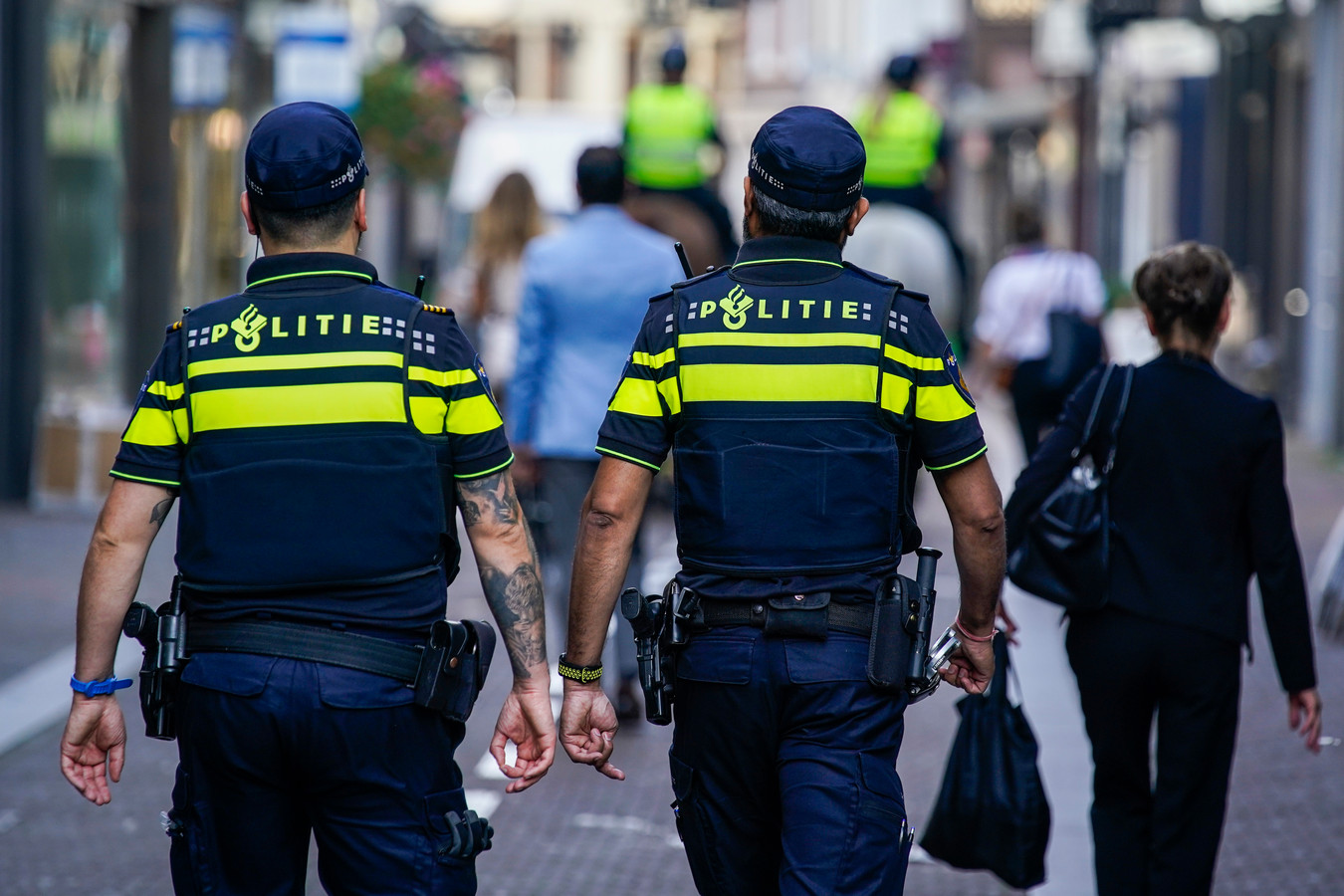 17.000 nieuwe agenten nodig: dit doet de politieacademie om sneller te ...
