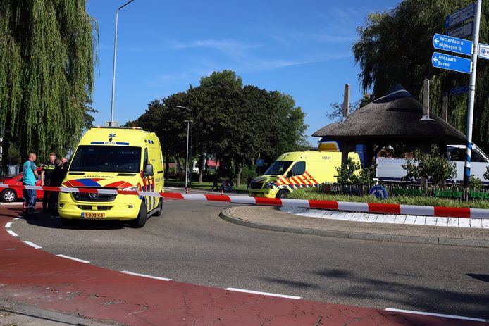 76-jarige voetganger uit Tiel komt om het leven na aanrijding met ...