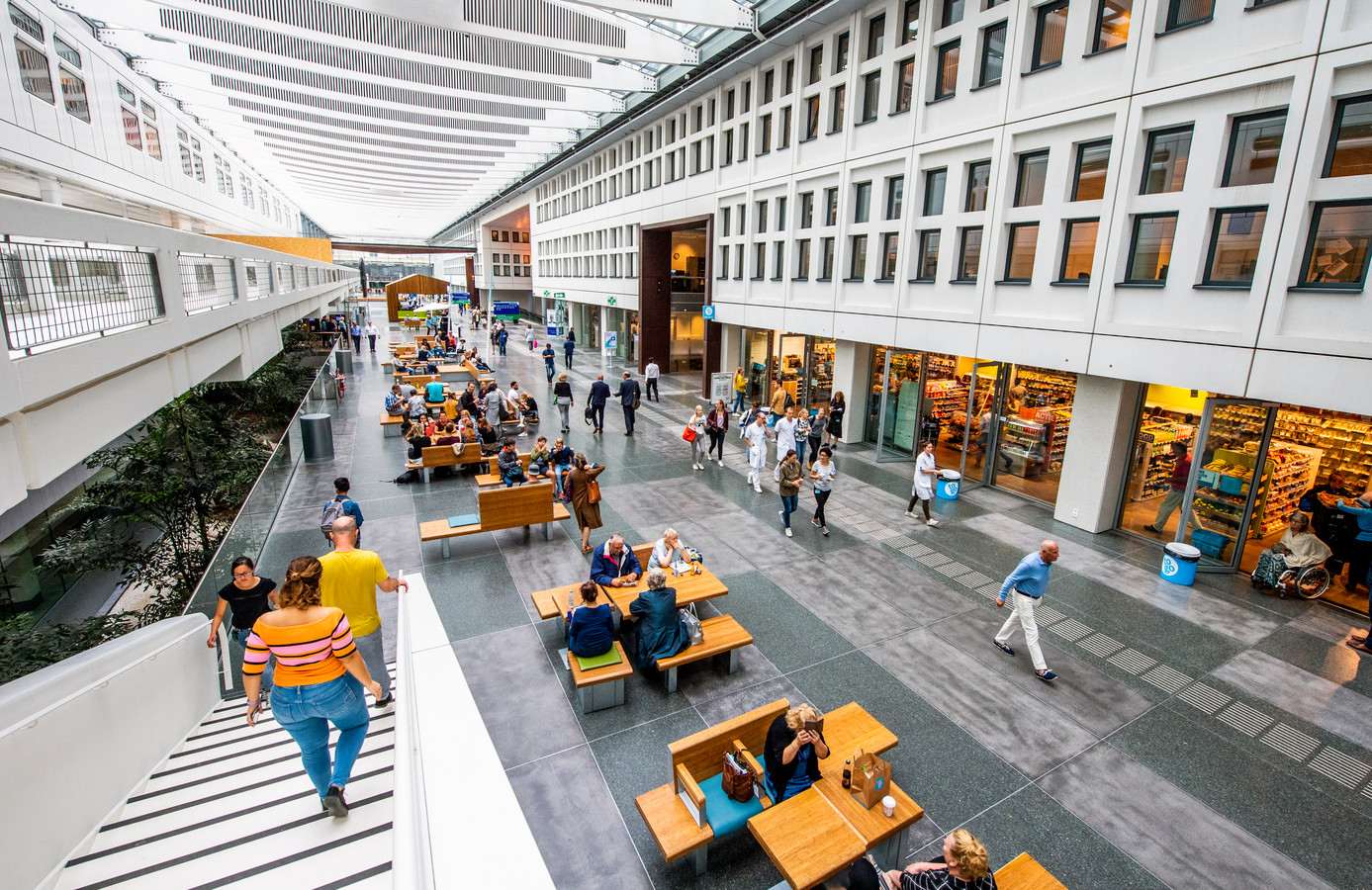 Nieuwe Erasmus MC nu deel van de stad: 'medisch, maar toch huiselijk ...