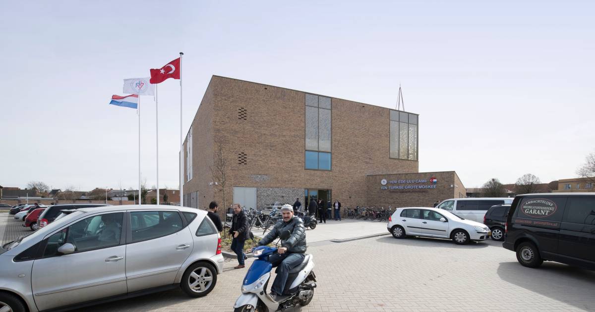 Viering voor moslims en christenen in Edese moskee | Ede | gelderlander.nl