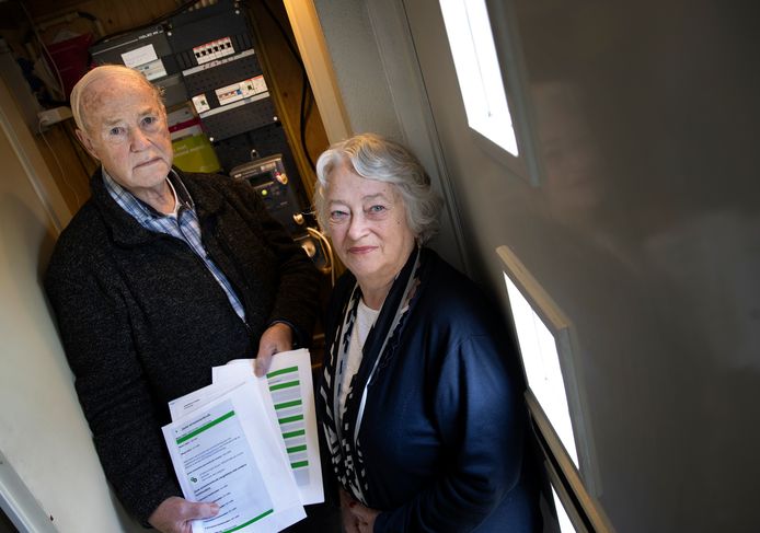 Hennie en Lies kunnen opgelucht op vakantie: hun miljoenenrekening voor ...