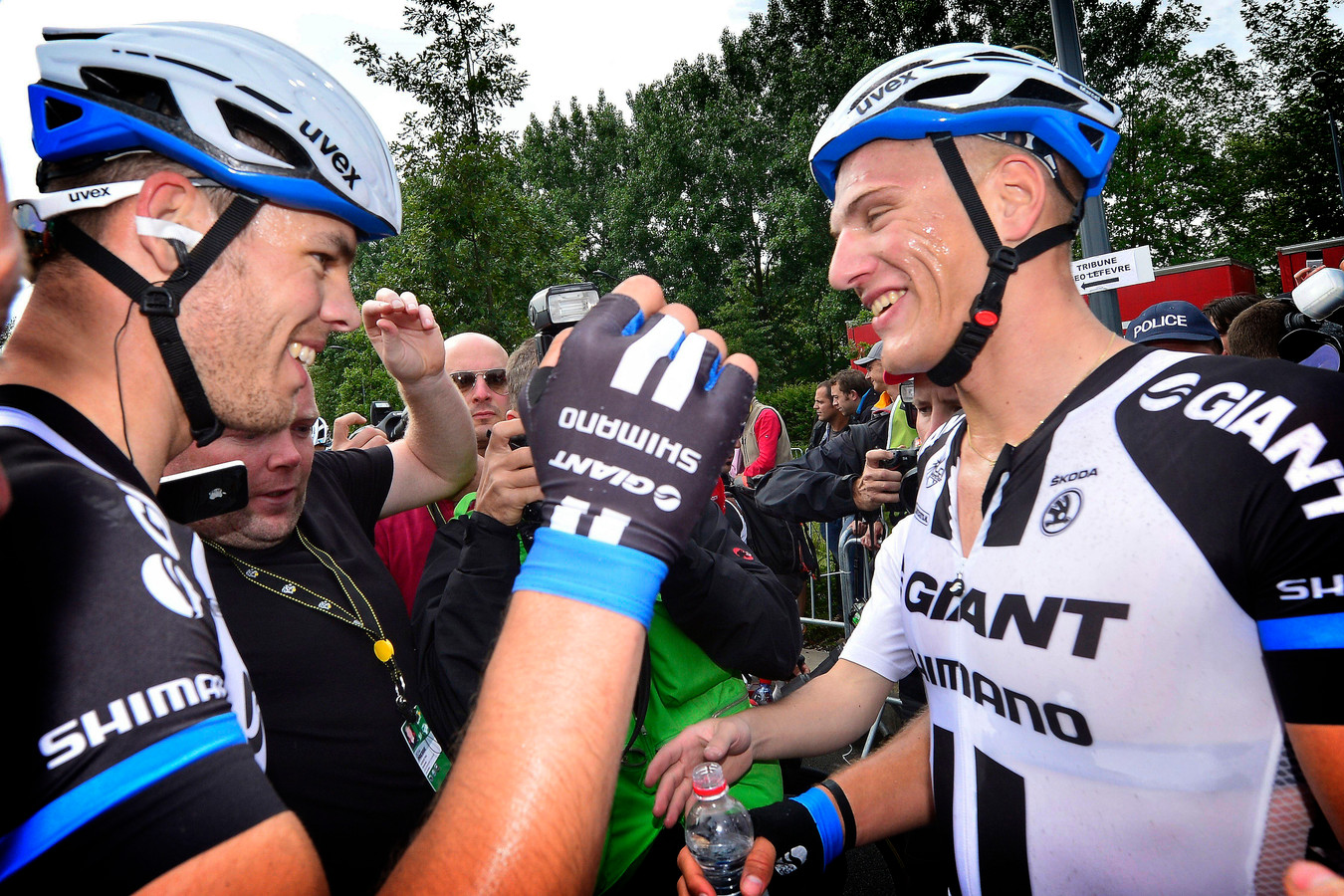 Oud-profrenner Tom Veelers helpt vriend en veertienvoudig ...