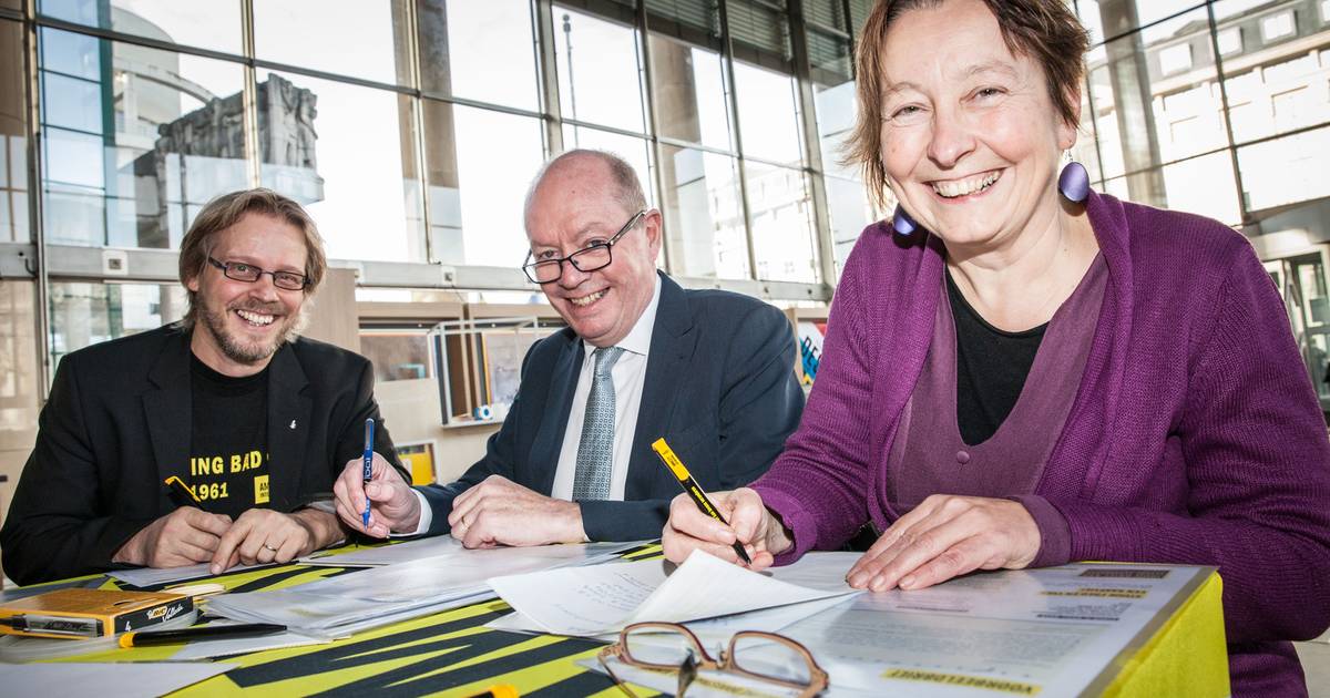 Amnesty houdt schrijfmarathon in bib | Gent | hln.be