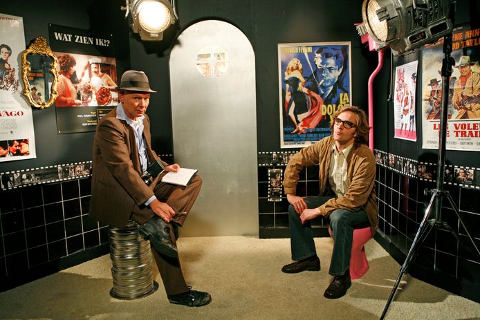 Simon Stokvis presenteert nieuwe cd op zeesleper Elbe | Rotterdam | AD.nl