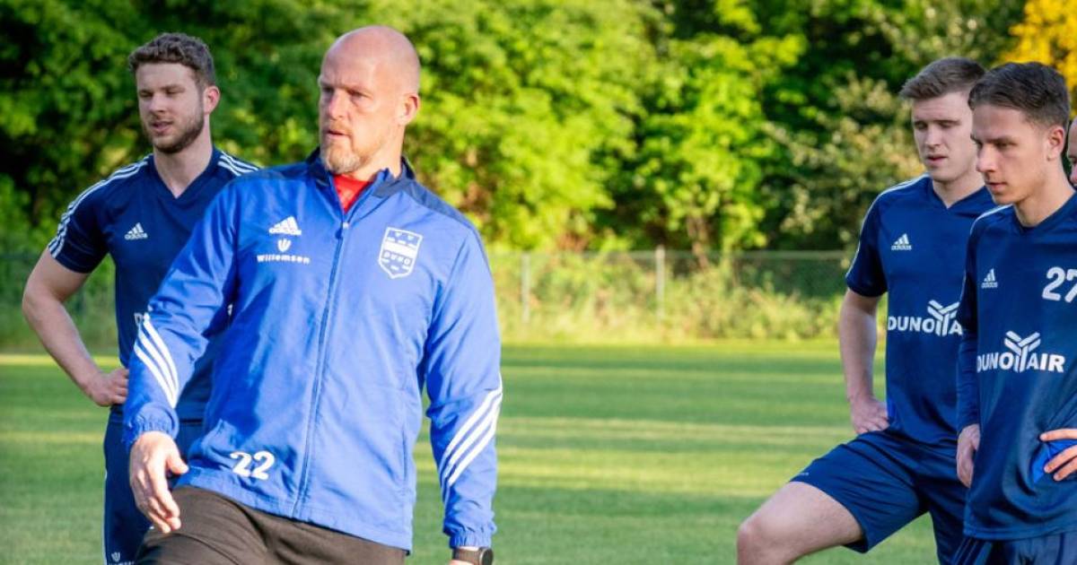 Richard van der Lee neemt na incident in jeugdtak Vitesse taken coach ...