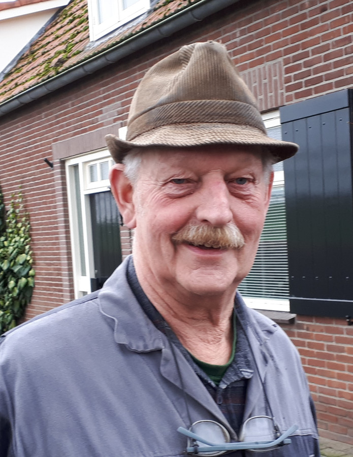 Hoe boer Lambert van Boxtel zijn huis en 30.000 kippen redde met een ...
