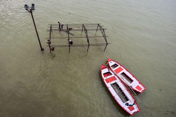 Zeker vijftien doden na moessonregens in India | Buitenland | hln.be