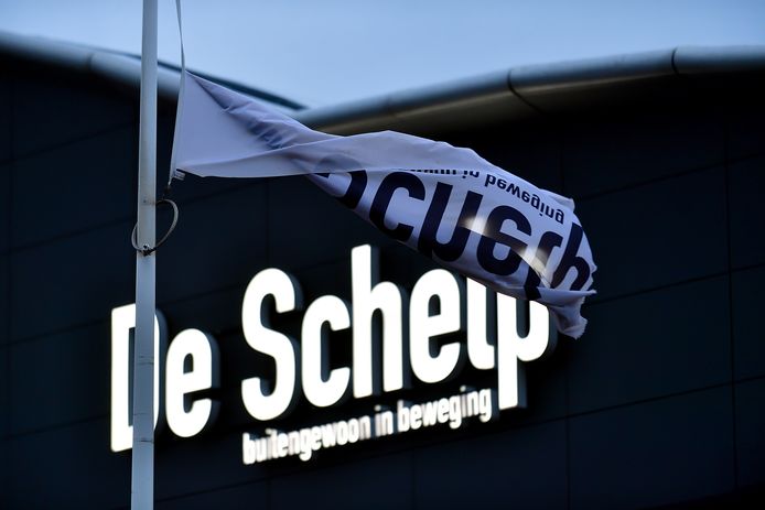 Veelgeplaagd zwembad De Schelp sluit wederom deuren | Bergen op Zoom ...