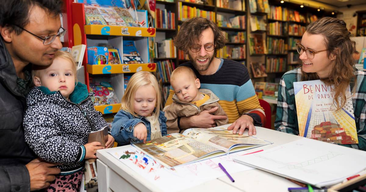 Amsterdamse verhalenverteller Harm Rieske leest voor in geboortedorp ...