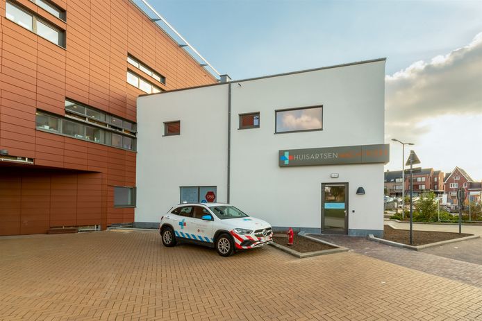 Nieuwe huisartsenwachtpost opent de deuren naast Sint-Andriesziekenhuis ...