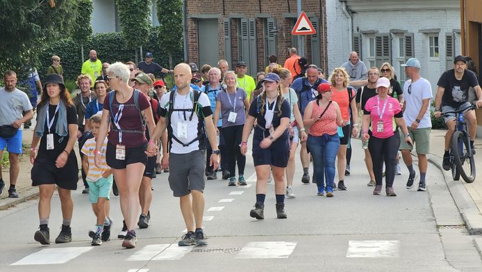 100 kilometer Dodentocht past parcours fors aan, mét drie nieuwe ...