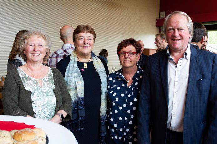 Gemeente huldigt Ria Vercruysse, Annemie De Gussem, Luc Deschamps en ...