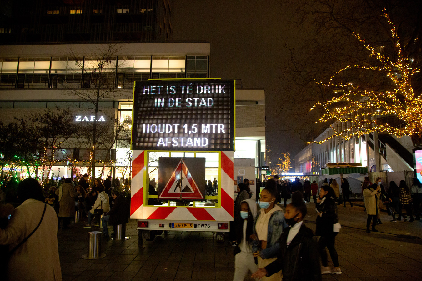 Weer geen Black Friday in Rotterdam, maar vijf dagen met koopjes | Foto ... Weer geen Black Friday in Rotterdam, maar vijf dagen met koopjes | Foto ...