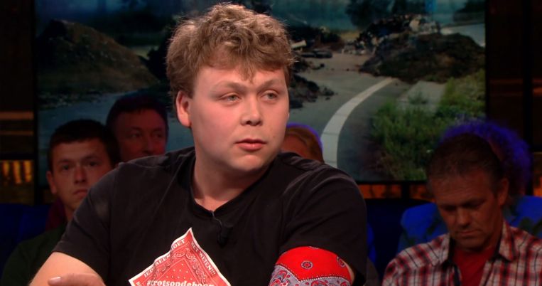 Boer in ‘Renze’ haalt zich de woede op de hals van tafelgasten en ...