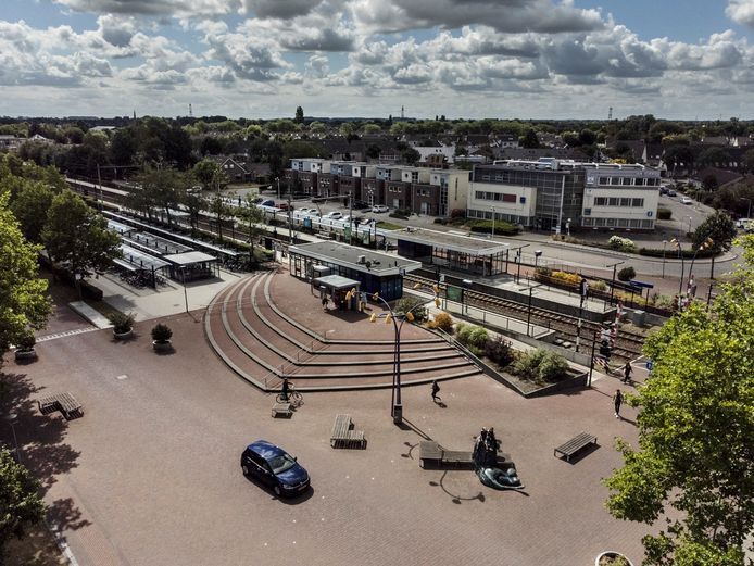 Horeca mag minder lang open om overlast op Eilandplein en station ...