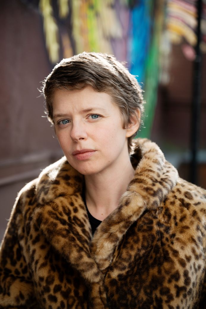 Maaike Neuville opent eerste kortfilmfestival over rouw in Brussel ...