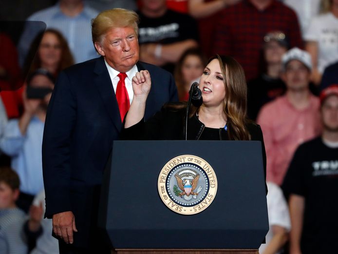 Donald Trump wil dat “erg getalenteerde” schoondochter nieuwe ...