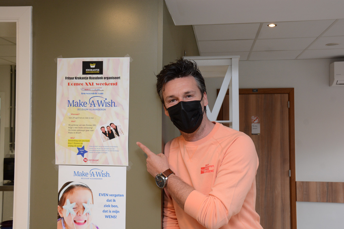 Romeo Davy Gilles komt handje helpen bij frituur ’t Krokantje ten ...