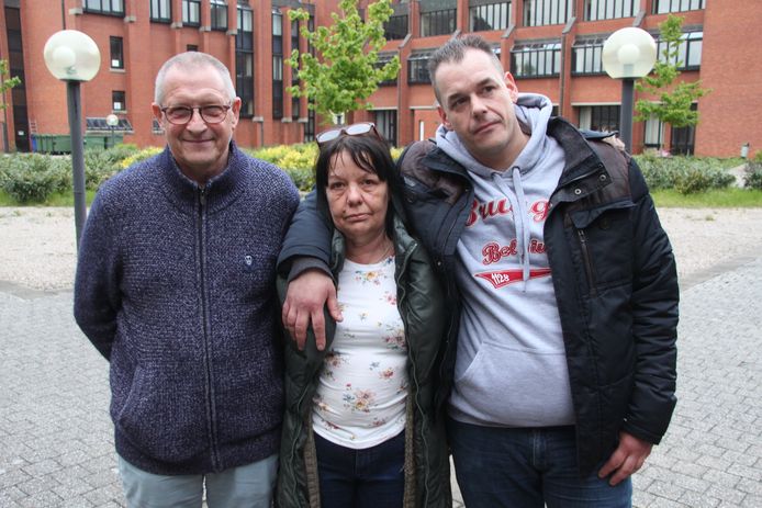 Kenneth (31) krijgt 25 jaar cel voor doodslag op stiefdochtertje Elly ...