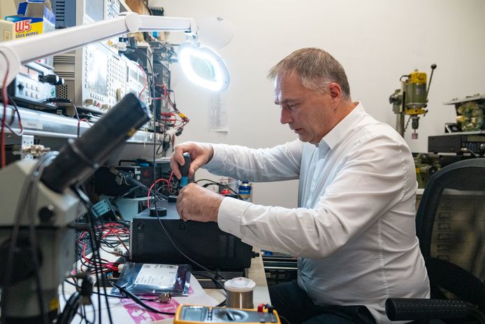 Bedrijf op Sint-Michielskaai verhuist omwille van nieuwe parkeerregels ...