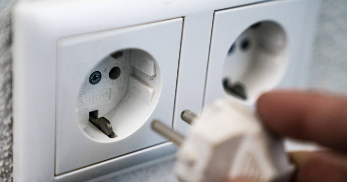 Nieuwe elektriciteitskabel Leusden in maart aangelegd | Leusden | AD.nl