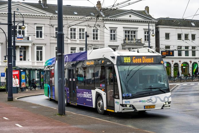 De nieuwe bussen rijden vanaf zondag 12 mei: weer met de trolley naar ...