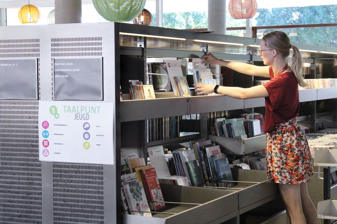 Twee langlopende activiteiten in de bib deze zomer | Waregem | hln.be