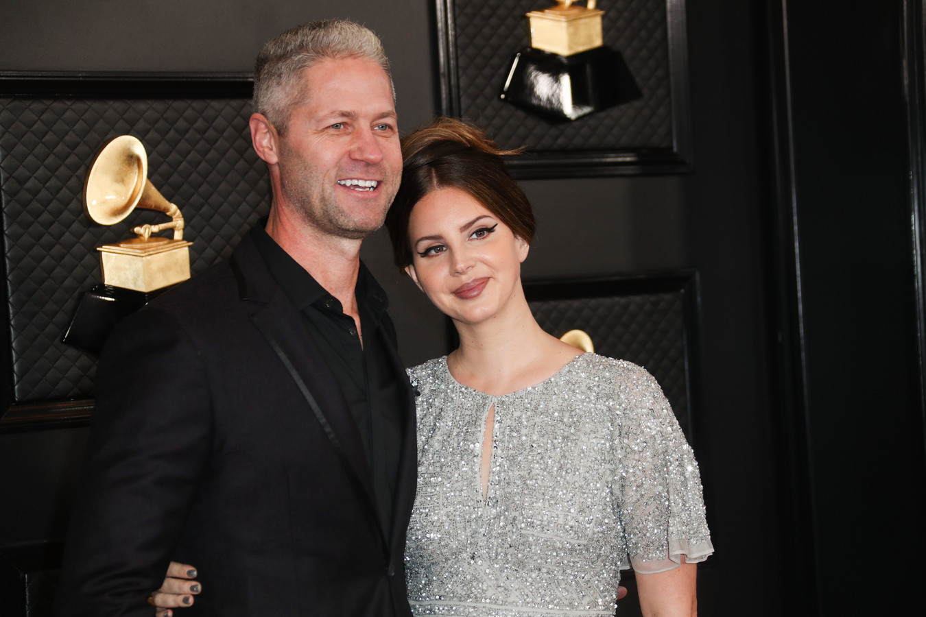 Lana Del Rey promoot nieuwe album slechts met één billboard, en dat ...