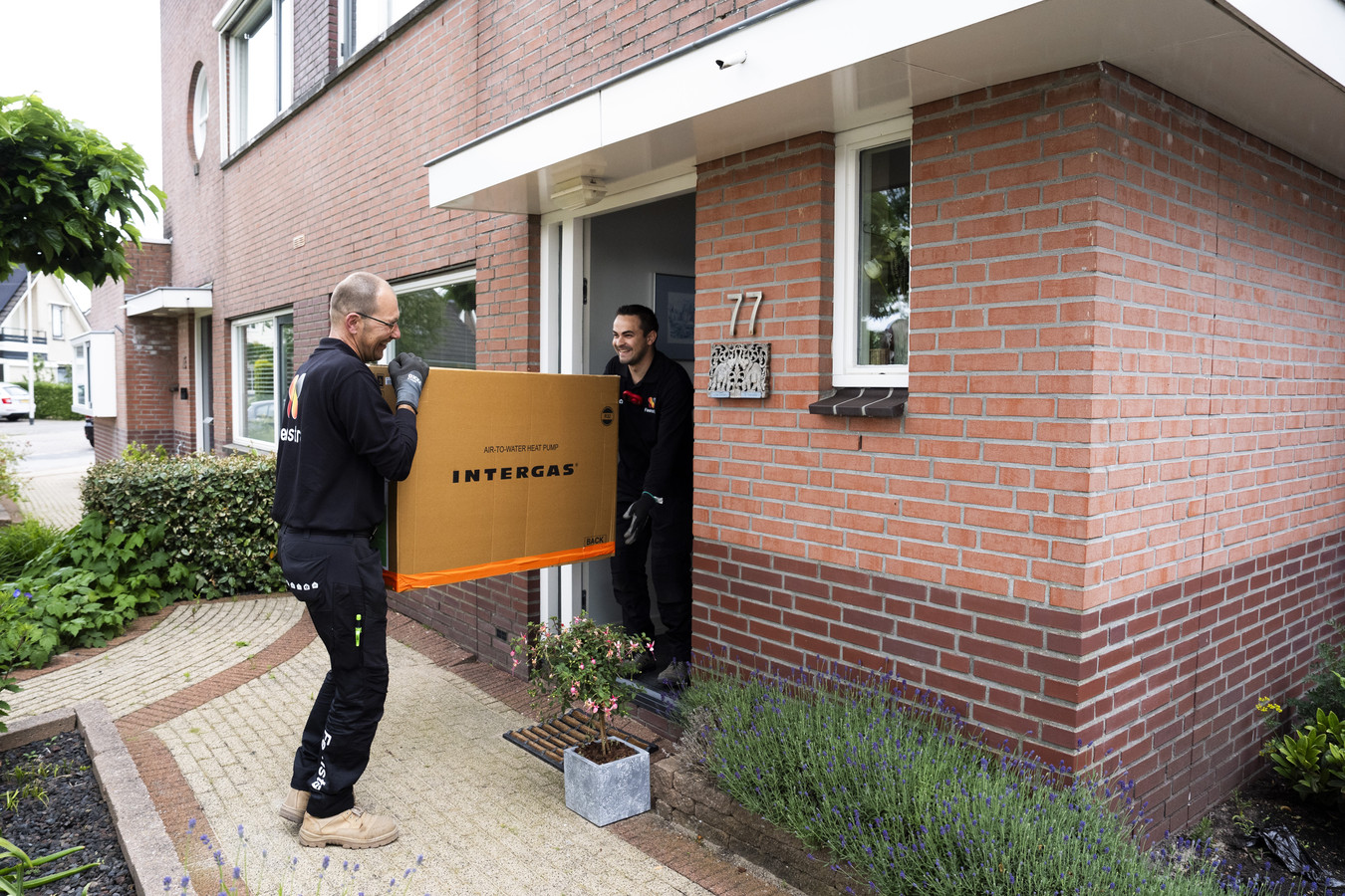 Run op warmtepompen: ‘Mensen willen nu hun slag slaan’ | Foto | tubantia.nl