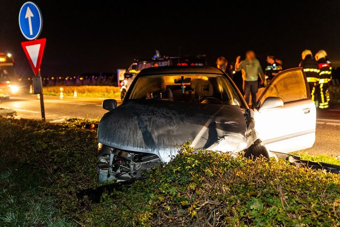 Een gewonde na botsing op N285 bij Wagenberg | Oosterhout | bndestem.nl