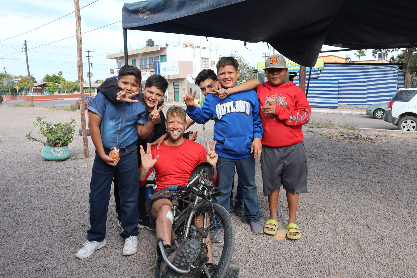Na langste tocht met handbike doet Michiel (38) gooi naar nieuw ...