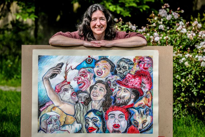 Katinka (46) maakt ‘Selfie met Ensor’ voor De Nationale Expo ...