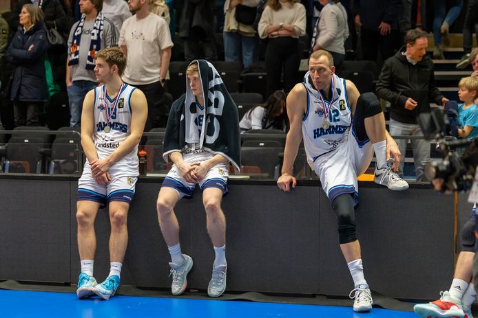 Landstede Hammers aast op eerherstel, Genemuiden vecht voor laatste ...