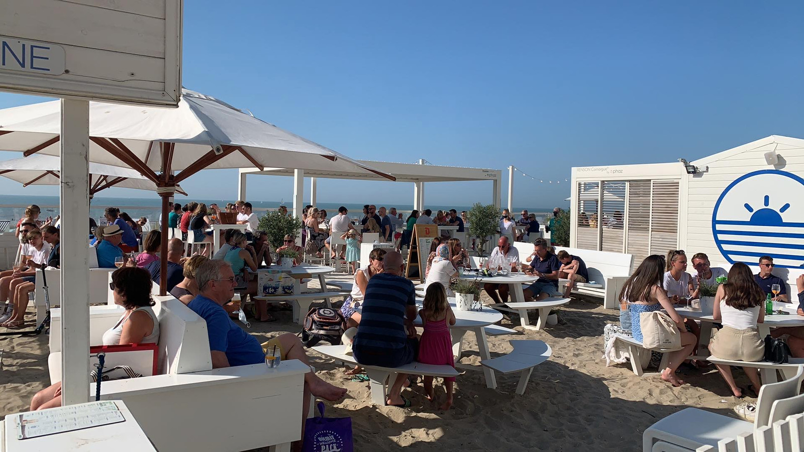 10 strandbars aan de kust waar je deze zomer moet geweest zijn: van een ...