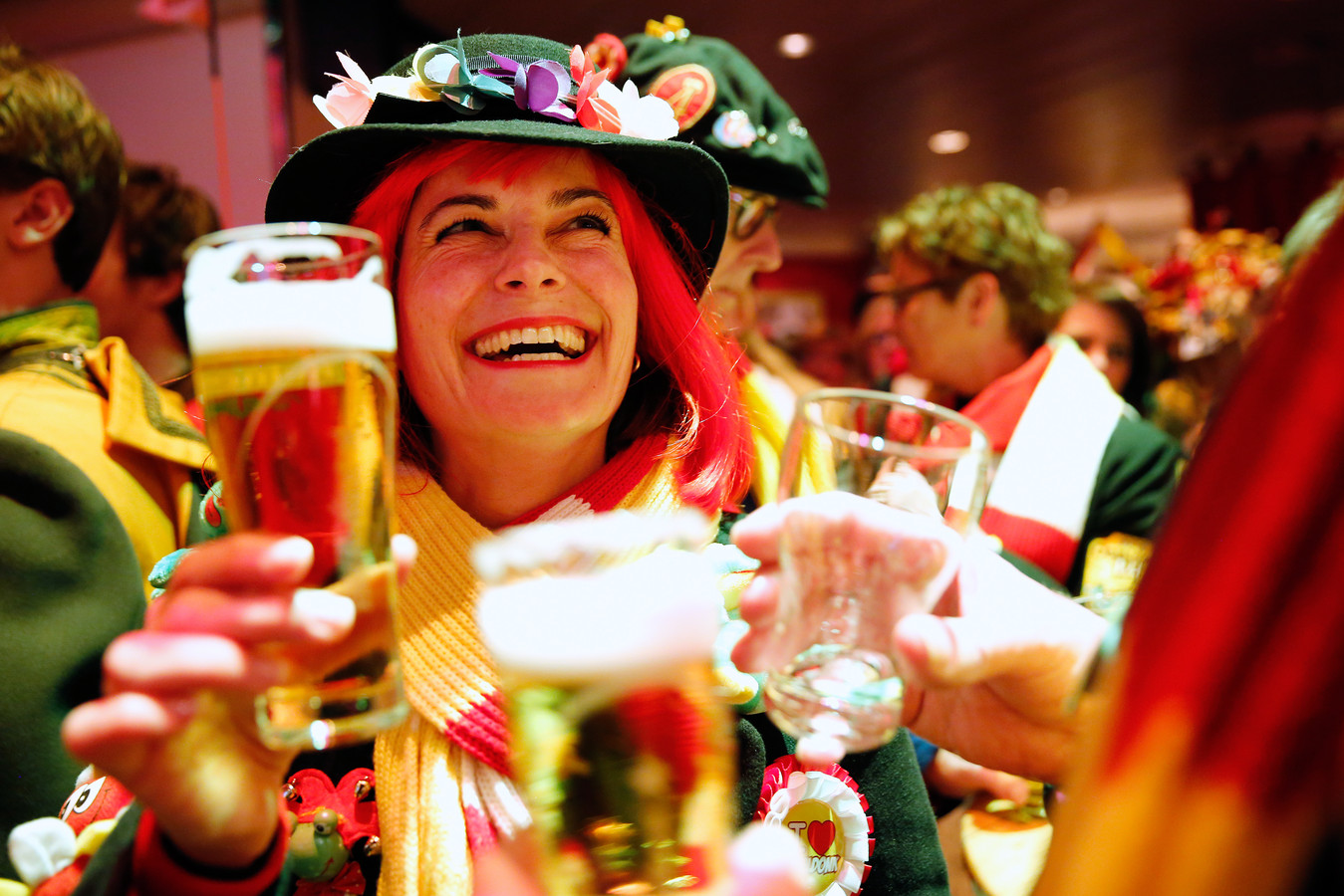 Drie euro voor een pilsje: is dat teveel gevraagd tijdens carnaval in ...