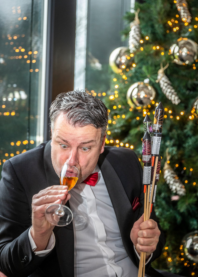 Rob Scheepers knallend nieuwe jaar in met onelinershow ‘Houdoe 2020 ...