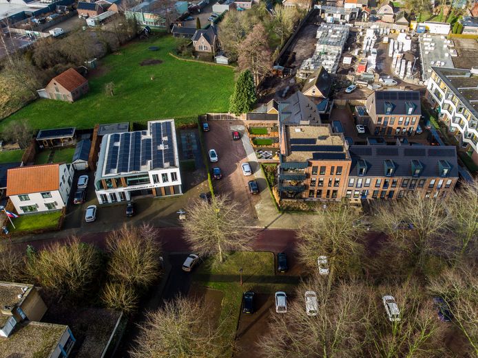Bramer mag huizen bouwen in Vriezenveen, ondanks protest andere ...