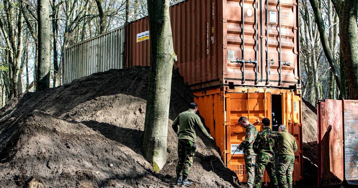 ‘Bam! Bam!’ en dan is Epse verlost van zeldzame brandbom uit Tweede ... ‘Bam! Bam!’ en dan is Epse verlost van zeldzame brandbom uit Tweede ...