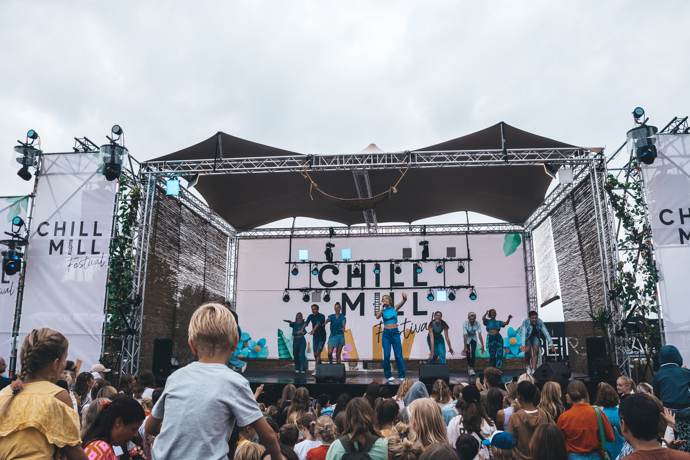 IN BEELD. Chill Mill Festival: de dag dat Basement Bastards de ...