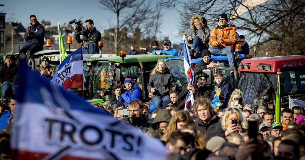FDF: Boeren massaal met de bus naar Den Haag vanwege tractorverbod ...