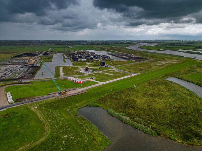 Buurt maakt zich zorgen om sluis in nieuwbouwdorp Reeve: ‘Wat je ...