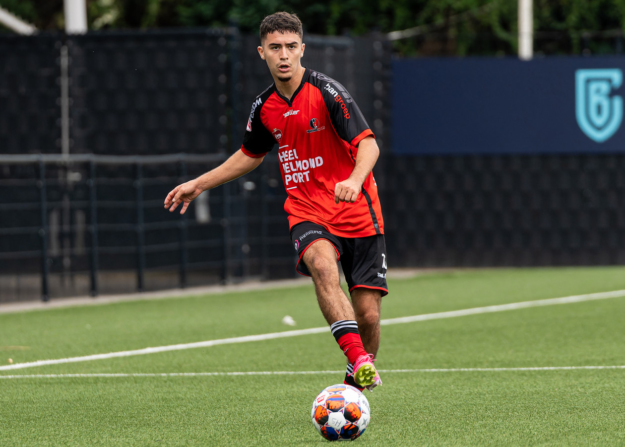 Op zijn 17de al in de eredivisie, nu knokkend voor zijn laatste kans ...