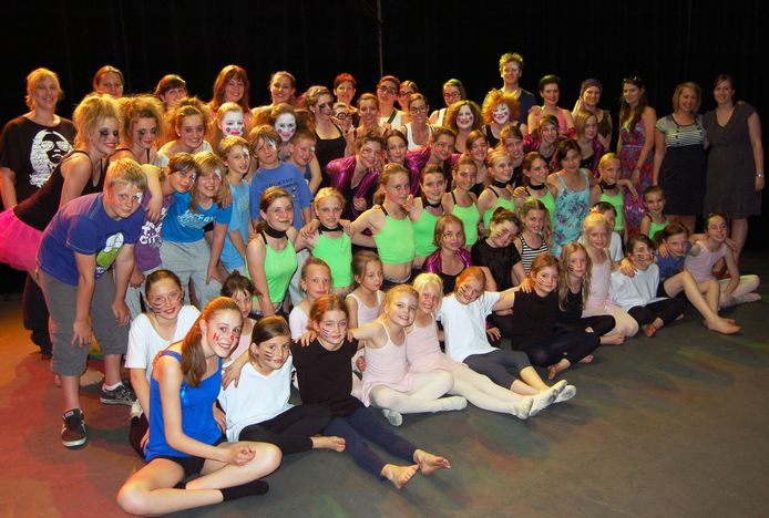 Dansstudio Devotion zet 100 dansers aan het werk | Leuven | hln.be